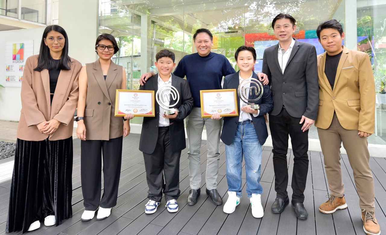 “เอตะ - ซันจิ” แชมป์คู่ MasterChef Junior Season 3 เข้ารับเงินรางวัล ...